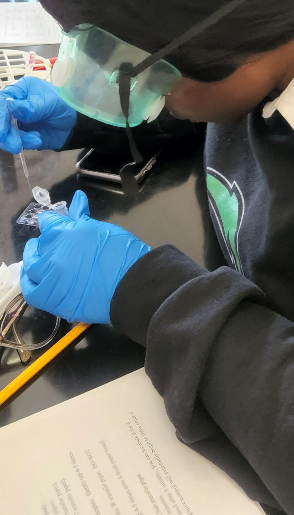 Real World Experiences Can Lead to a STEM Career: EDVOTEK #267 Single ...